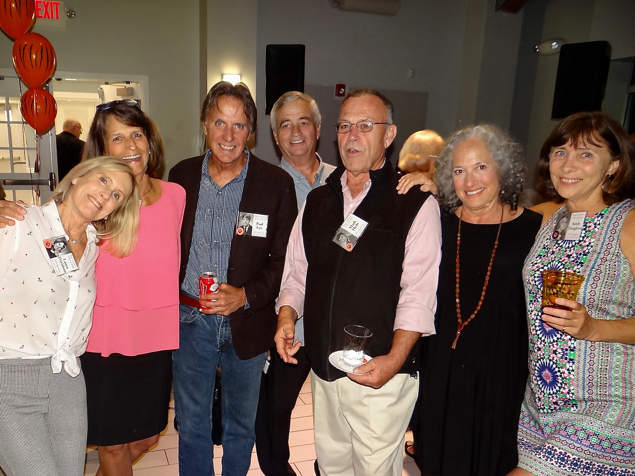 Roger Ludlowe Class of 1968 home page